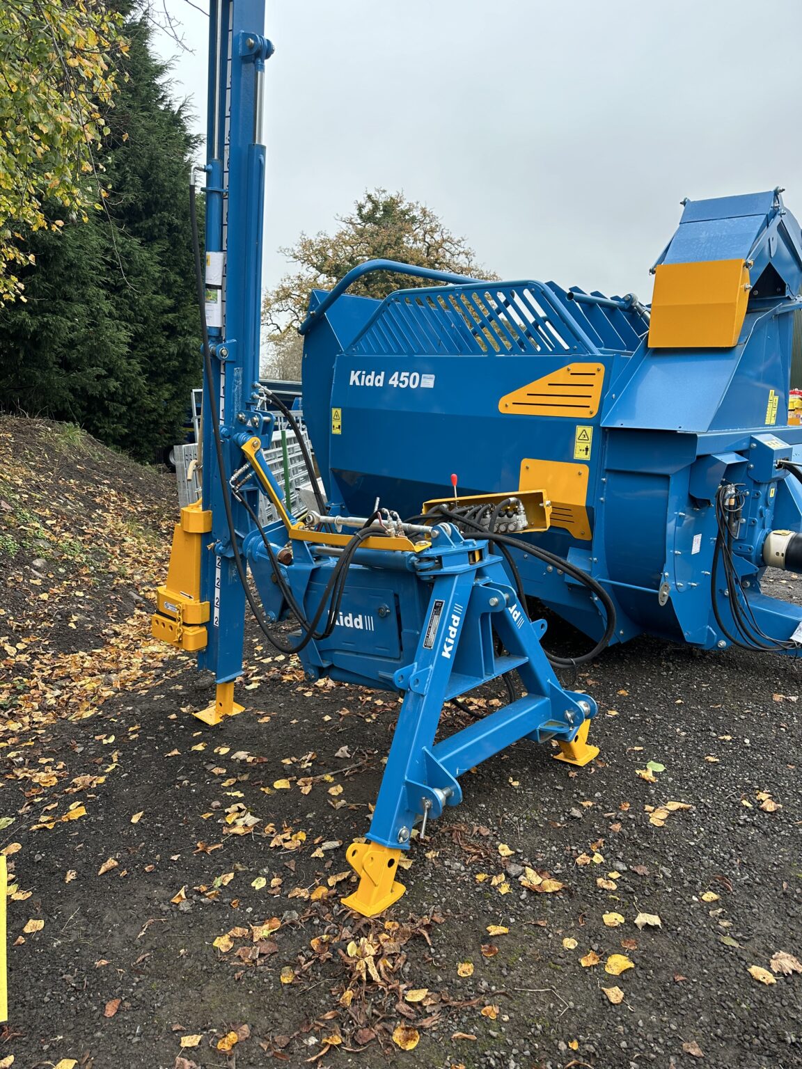 Kidd TWY 200 T HL Post Driver | BORDER PLANT SALES LTD